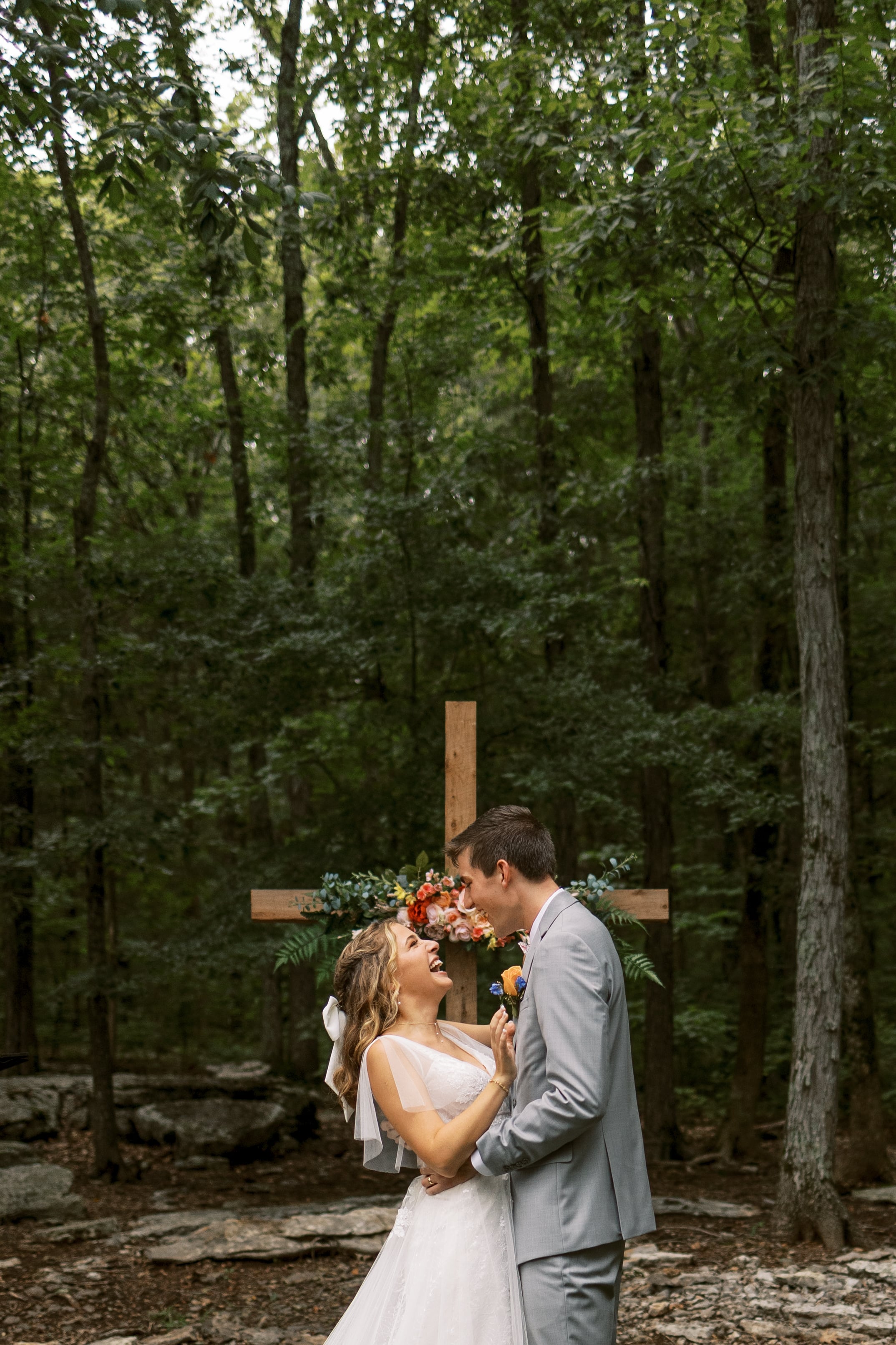 Summer Cottage Core Wedding at Saddle Woods Farm - https ...